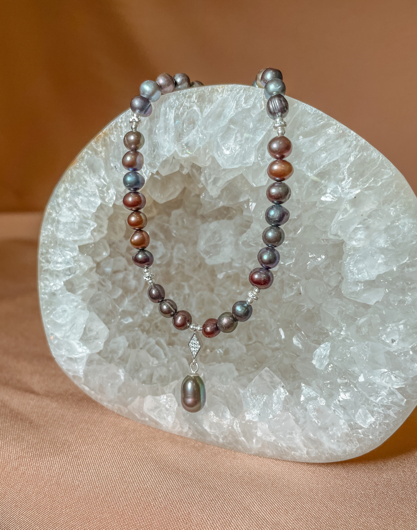 Black Pearls Necklace - בדרך הטבע