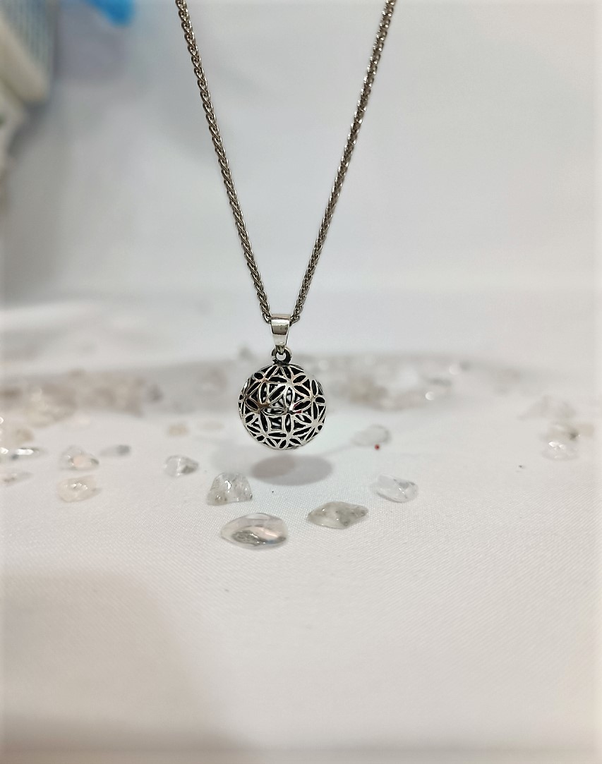 Ball Pendant - 'Flower Of Life' - בדרך הטבע